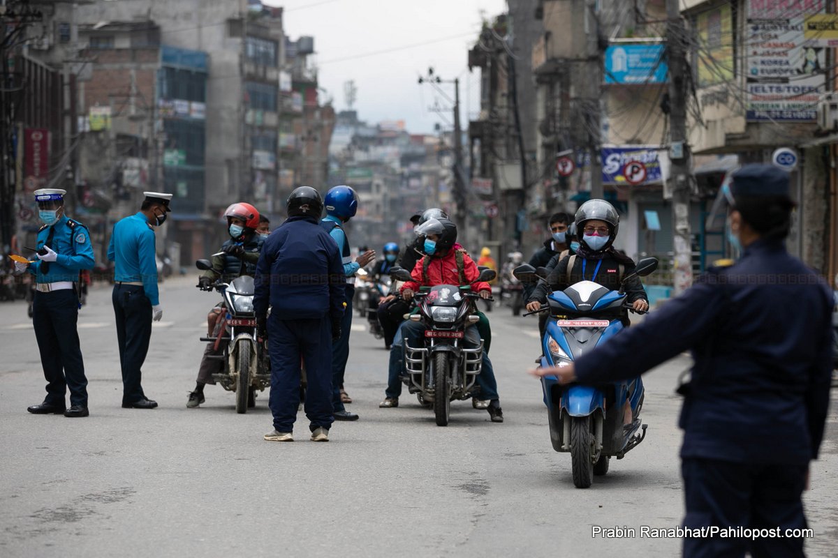 किन बढिरहेको छ केही दिनयता उपत्यकाका सडकमा सवारीको चाप?